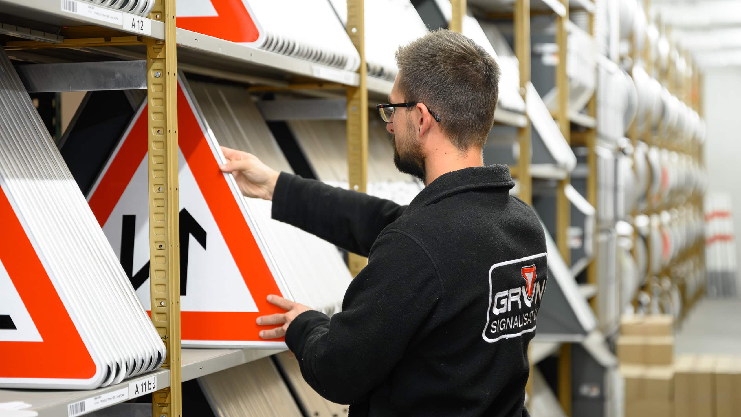 Grün Signalisation - Road Signage Made in Luxembourg