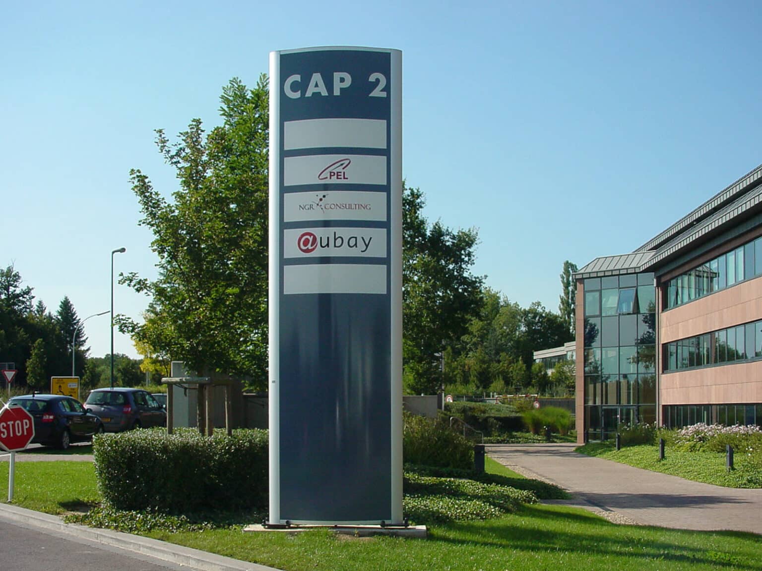 Grün Signalisation - Enseignes, totems, plaques professionnelles et ...